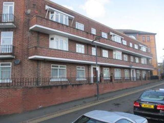3 Bedrooms Flat for rent in Parkview Court, Coldstream Terrace, Riverside, Cardiff CF11