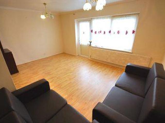 3 Bedrooms Flat for rent in Peary House, Stonebridge Park, London NW10