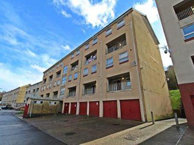 3 Bedrooms Flat for rent in Pen Dinas, Dinas, Tonypandy CF40