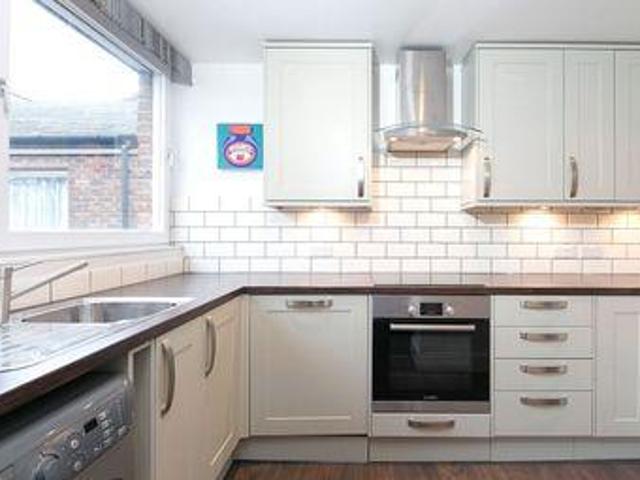 3 Bedrooms Flat for rent in Pennyford Court, Henderson Drive, London NW8