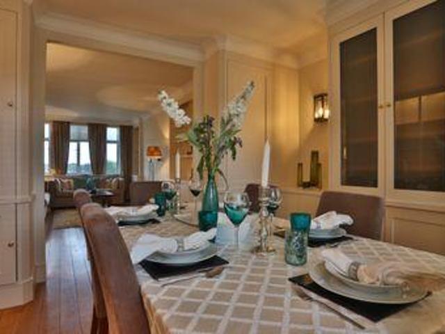 3 Bedrooms Flat for rent in Penthouse In Leonard Court, London W8