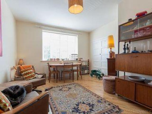 3 Bedrooms Flat for rent in Perry Vale, Forest Hill, London SE23