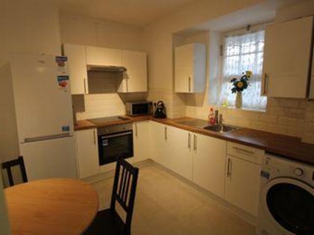 3 Bedrooms Flat for rent in Phoenix Road, London NW1
