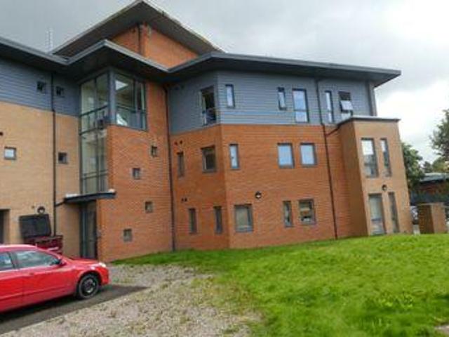 3 Bedrooms Flat for rent in Plymouth Grove, Manchester M13