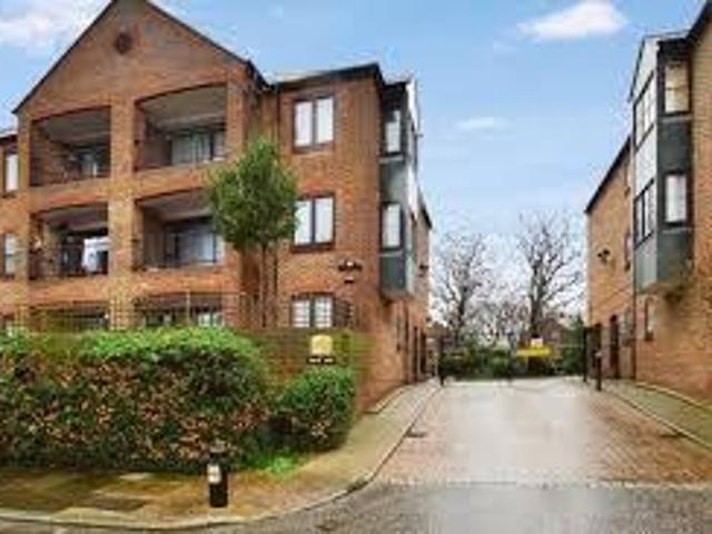 3 Bedrooms Flat for rent in Plymouth Wharf, Isle Of Dogs, London E14