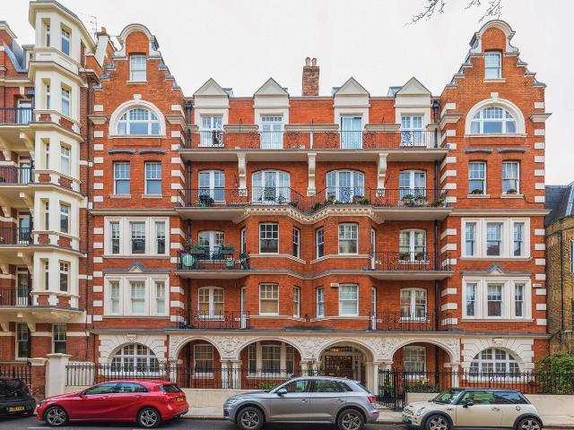 3 Bedrooms Flat for Rent in Priory Mansions, Drayton Gardens | Foxtons