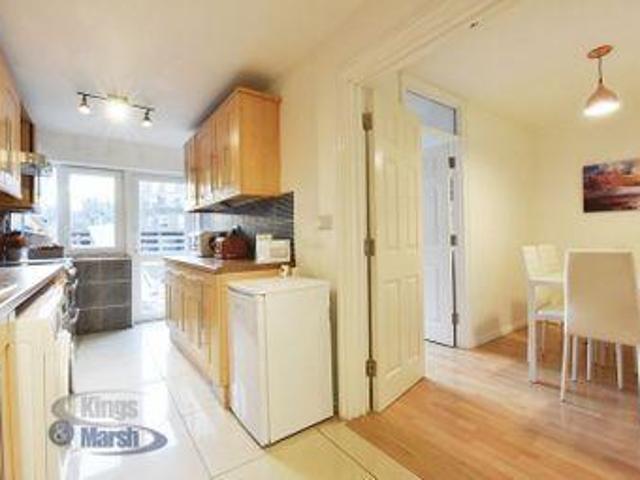3 Bedrooms Flat for rent in Prioress Street, London Bridge, London SE1