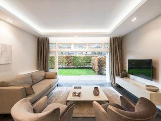 3 Bedrooms Flat for rent in Prince Albert Road, London NW8