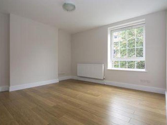 3 Bedrooms Flat for rent in Pritchard House, Ada Place, London E2