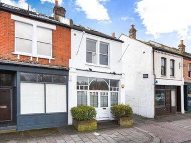 3 Bedrooms Flat for rent in Putney Bridge Road, Putney, London SW15