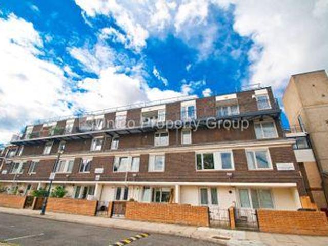 3 Bedrooms Flat for rent in Pulteney Close, Bow E3
