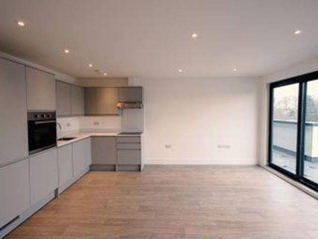 3 Bedrooms Flat for rent in Quandrant Court, Park Avenue N18