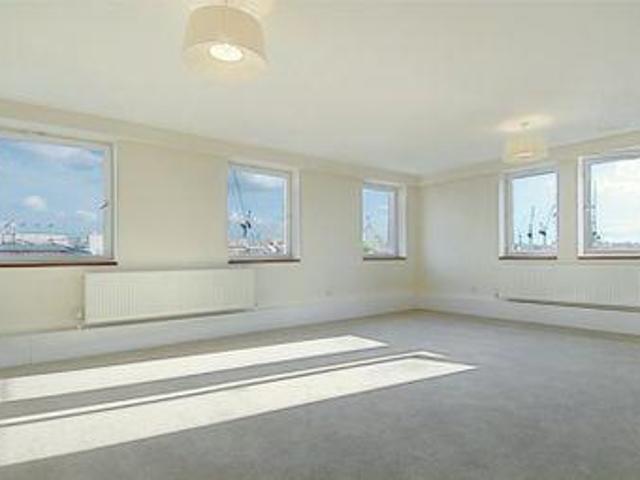 3 Bedrooms Flat for rent in Queen Anne Street, London W1G