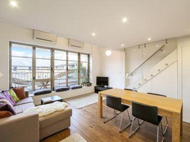 3 Bedrooms Flat for rent in Queen Elizabeth Street, London SE1