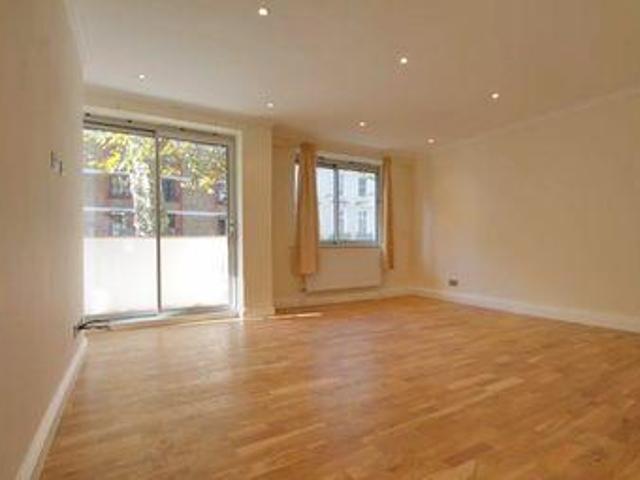 3 Bedrooms Flat for rent in Queensborough Mews, Bayswater W2