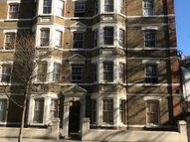 3 Bedrooms Flat for rent in Royal College Street, Camden NW1