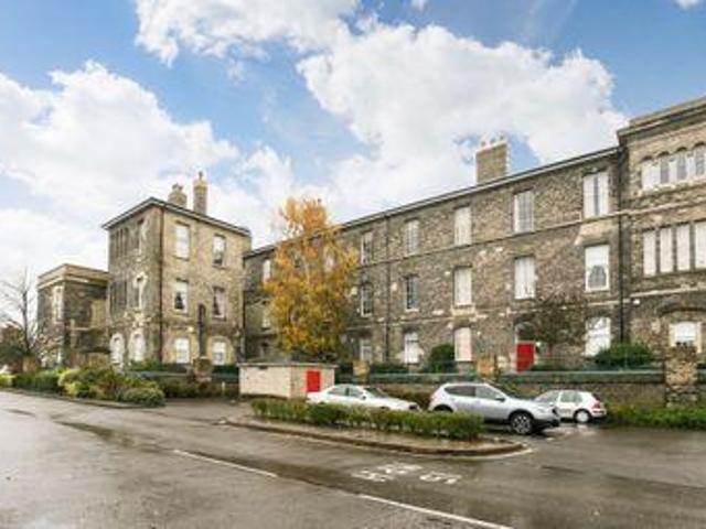 3 Bedrooms Flat for rent in Royal Herbert Pavilions, Gilbert Close, London SE18
