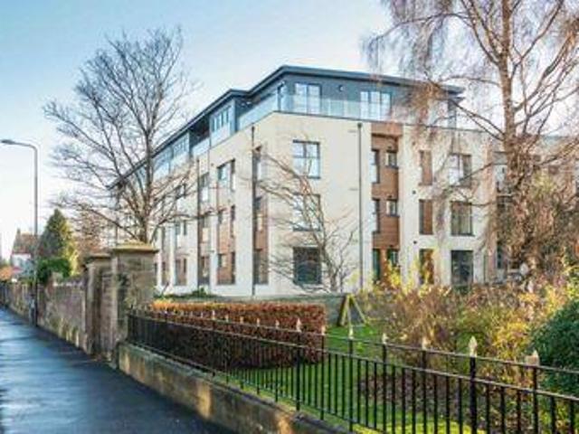 3 Bedrooms Flat for rent in Ravelston Terrace, Edinburgh EH4