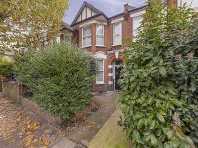 3 Bedrooms Flat for rent in Radcliffe Avenue, London NW10