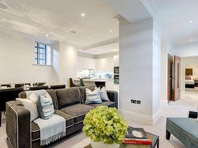 3 Bedrooms Flat for rent in Rainville Road, London W6