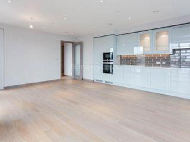 3 Bedrooms Flat for rent in Ram Quarter, Wandsworth SW18
