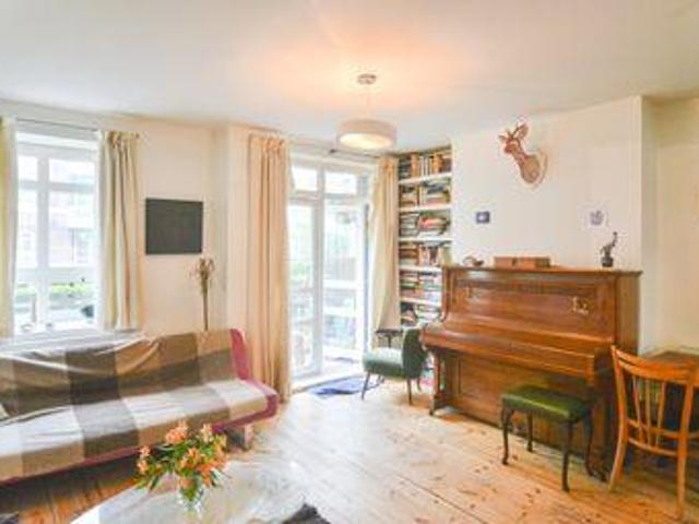 3 Bedrooms Flat for rent in Retreat Place, London E9