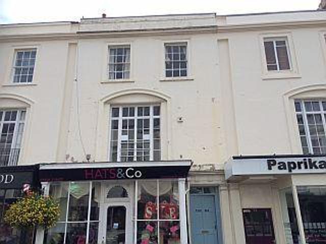 3 Bedrooms Flat for rent in Regent Street, Leamington Spa CV32