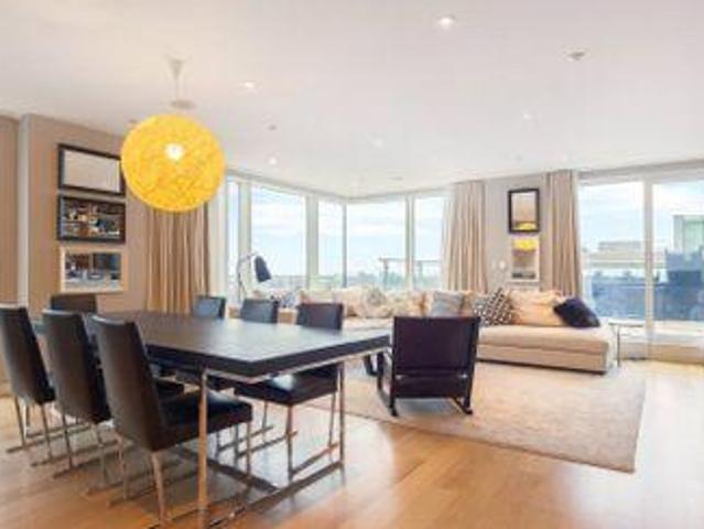 3 Bedrooms Flat for rent in Residence Tower, Woodberry Downs, London N4