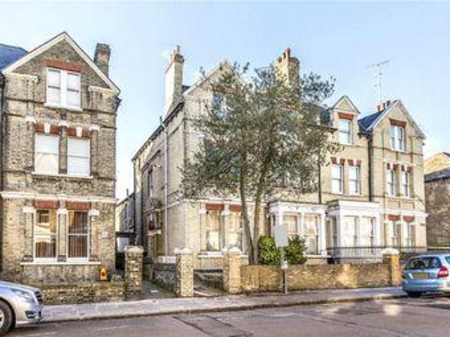 3 Bedrooms Flat for rent in Ribblesdale Road, London N8