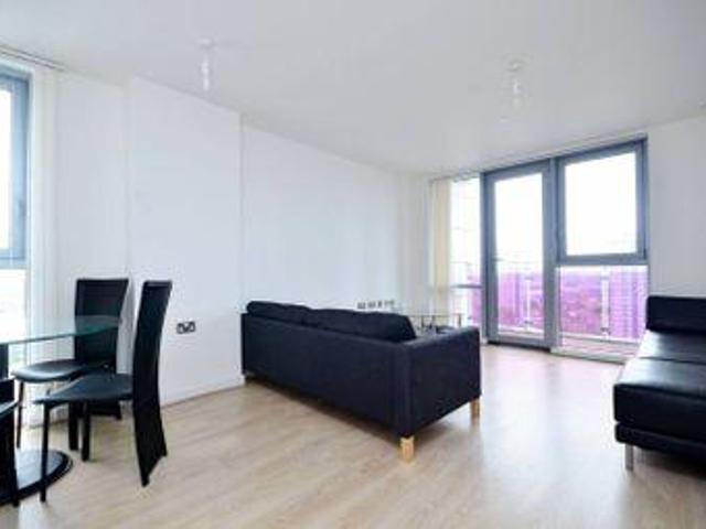 3 Bedrooms Flat for rent in Rick Roberts Way, Stratford E15