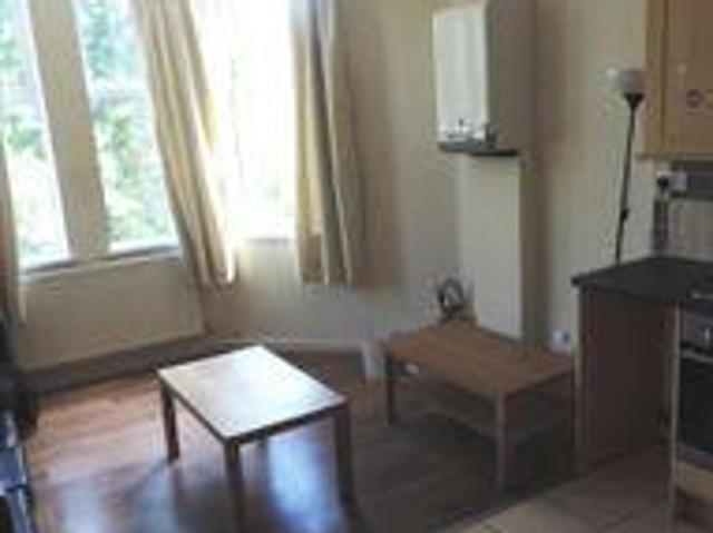3 Bedrooms Flat for rent in Richmond Road, Cathays CF24