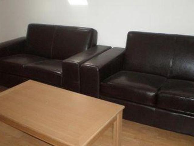 3 Bedrooms Flat for rent in Richmond Road, Roath, Cardiff, South Wales CF24