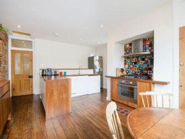 3 Bedrooms Flat for rent in Ridley Road, London NW10