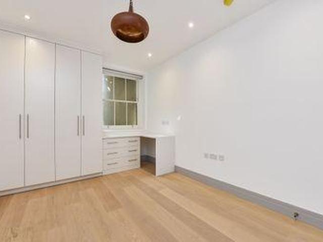 3 Bedrooms Flat for rent in Ripley Villas, Castlebar Road, London W5