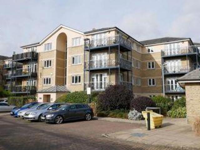 3 Bedrooms Flat for rent in Rubens Place, Brixton SW4