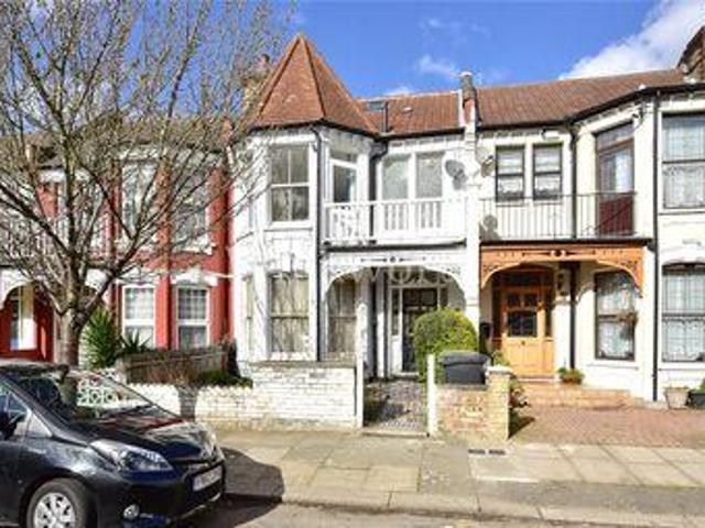 3 Bedrooms Flat for rent in Woodside Road, London N22