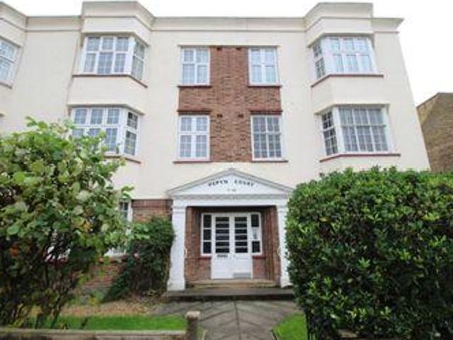 3 Bedrooms Flat for rent in Worple Road, London SW20