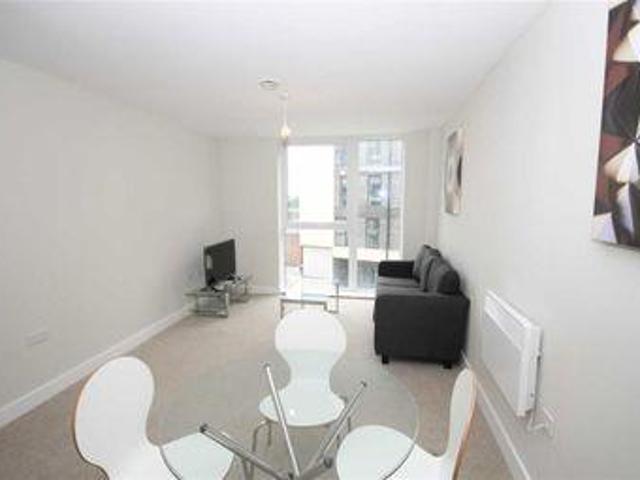 3 Bedrooms Flat for rent in Worrall Street, Salford M5