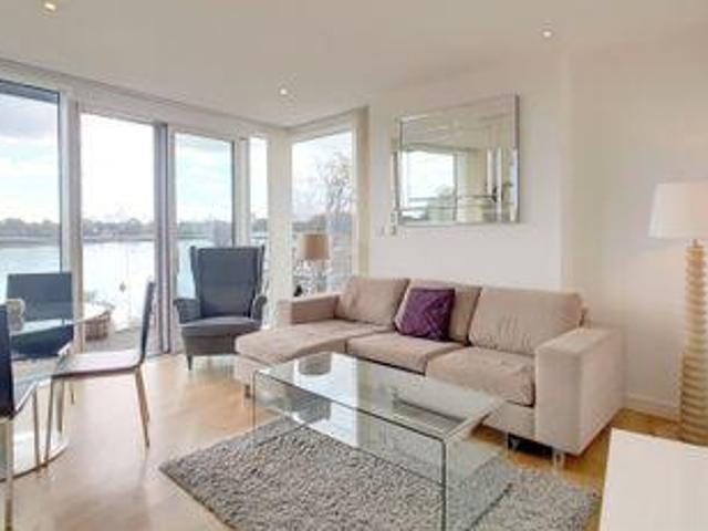 3 Bedrooms Flat for rent in Waterside Apartments, Goodchild Road, London N4