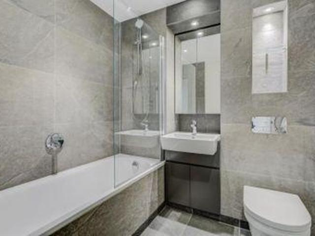 3 Bedrooms Flat for rent in Watteau Square, Croydon CR0