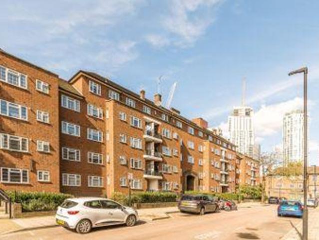 3 Bedrooms Flat for rent in Wandsworth Road, Nine Elms SW8