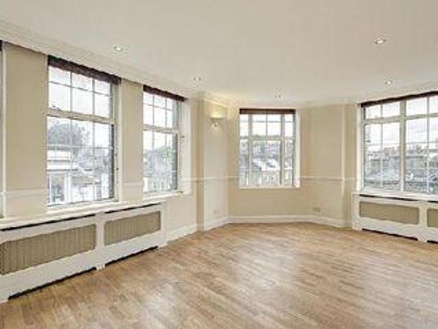 3 Bedrooms Flat for rent in Warren Street, Fitzrovia, London W1T
