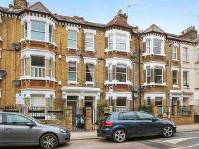 3 Bedrooms Flat for rent in Warriner Gardens, Battersea SW11
