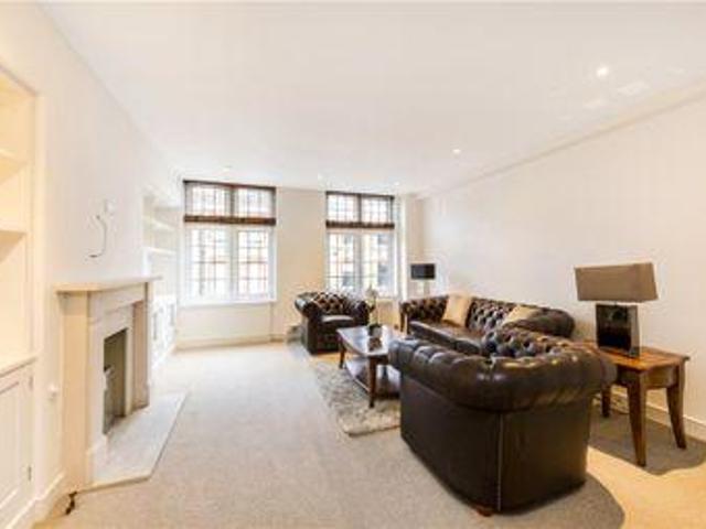 3 Bedrooms Flat for rent in Weymouth Street, Marylebone, London W1G
