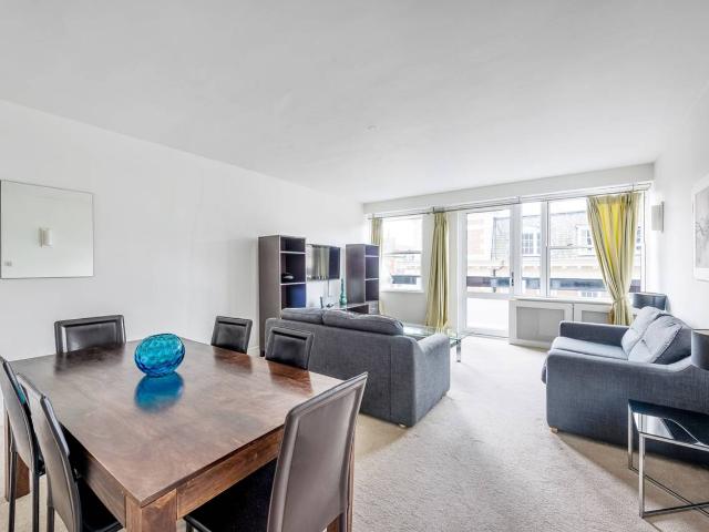 3 Bedrooms Flat for Rent in Weymouth Street | Foxtons