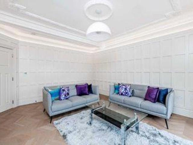 3 Bedrooms Flat for rent in Weymouth Street, London W1G