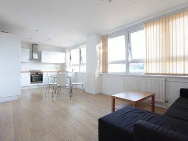 3 Bedrooms Flat for rent in Weir Road, London SW12
