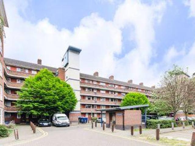 3 Bedrooms Flat for rent in Welland Street, Greenwich SE10