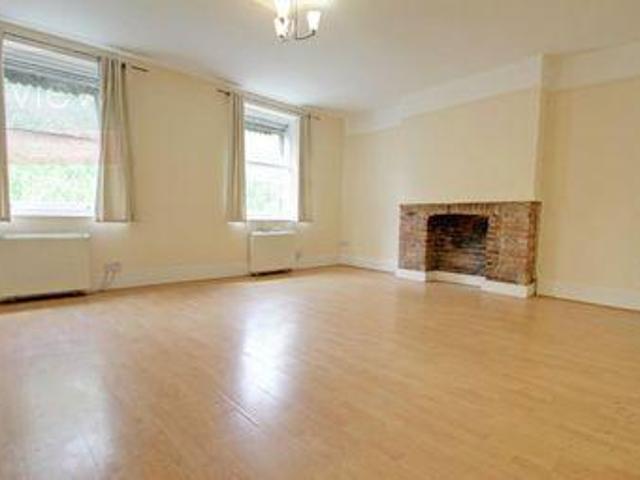3 Bedrooms Flat for rent in Wellington Terrace, Hyde Park W2