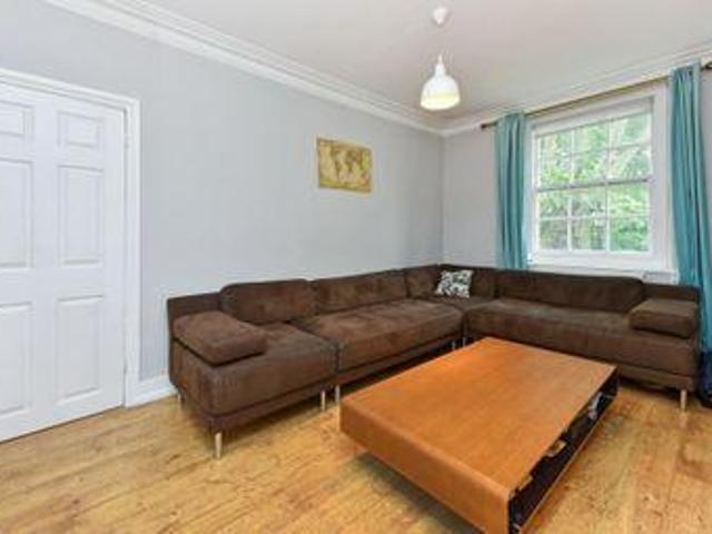 3 Bedrooms Flat for rent in Wellington Way, London E3